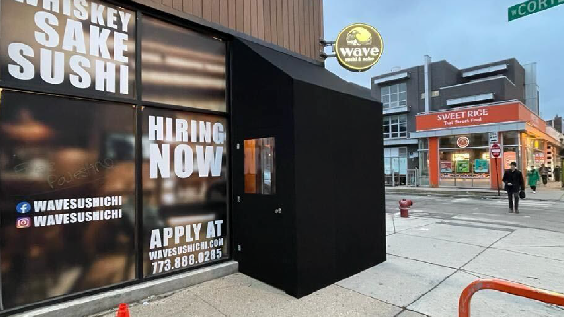 Outdoor Café Vestibules in Chicago | SignFreaks